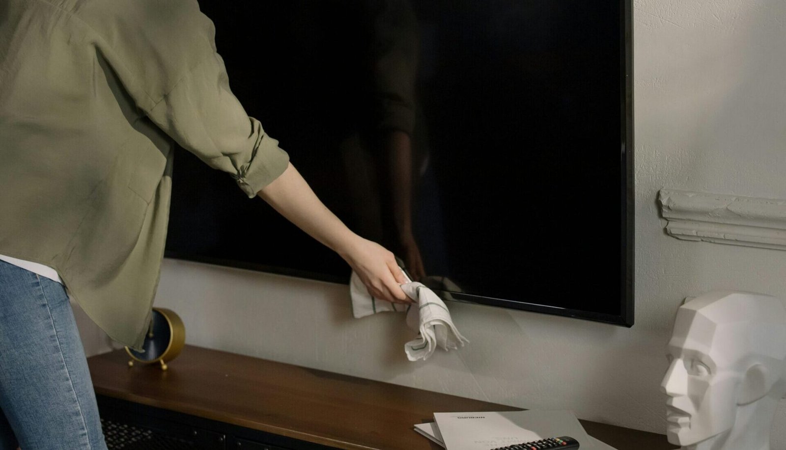 BnB Cleaning 1 Cleaner, Zero Corners Cut, Always Guest-Ready